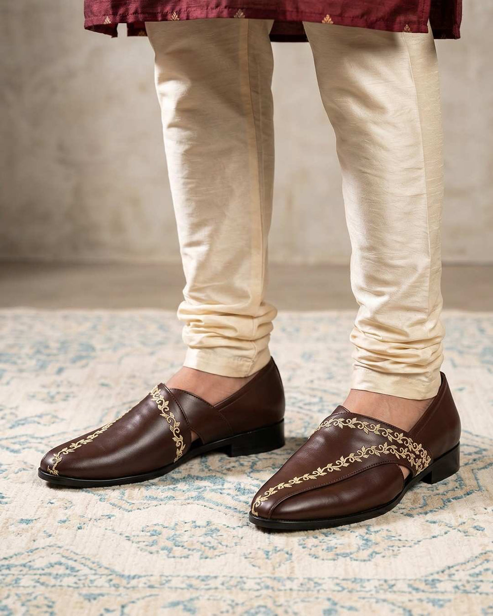 Chappers | Best Kolhapuri Chappals